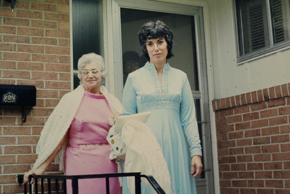 Carolyn Barron Obituary - Pikesville, MD | Sol Levinson & Bros.