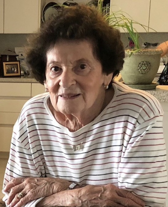 Janet Snyder Obituary - Pikesville, MD | Sol Levinson & Bros.